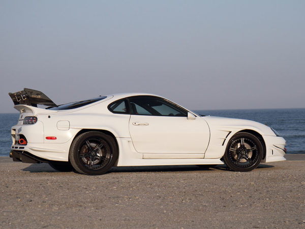 Supra A80 – Abflug｜アブフラッグ